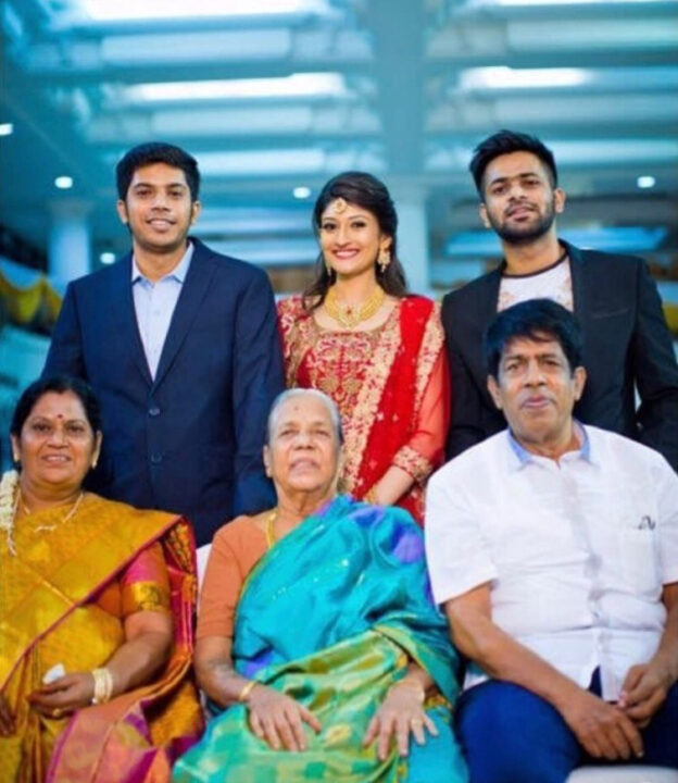 இதுவரை பலரும் பார்த்திடாத இயக்குனர் ஆர். சுந்தர்ராஜனின் குடும்ப ...