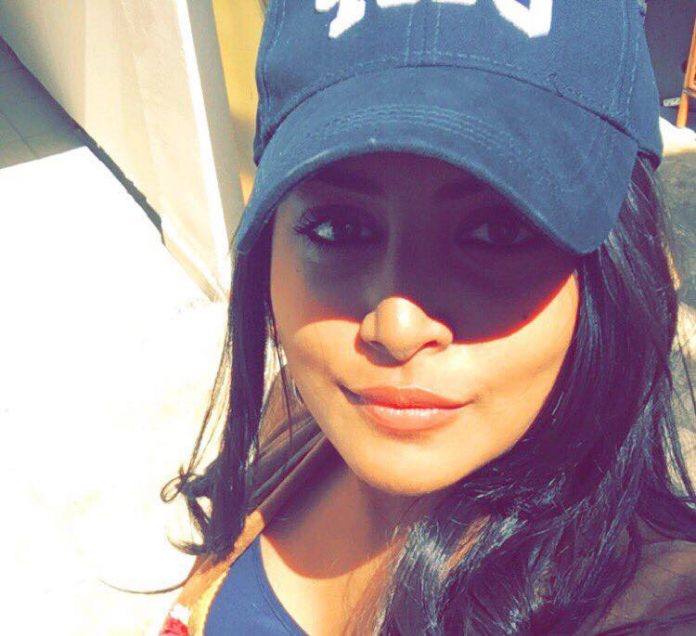 Top 25 Latest HD Stills of Birthday Girl Manjima Mohan - TamilGlitz