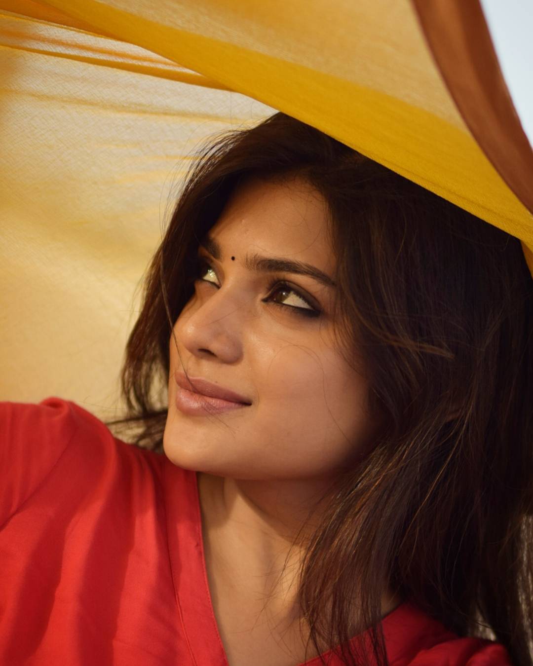 Aathmika Photos- HD Images - TamilGlitz