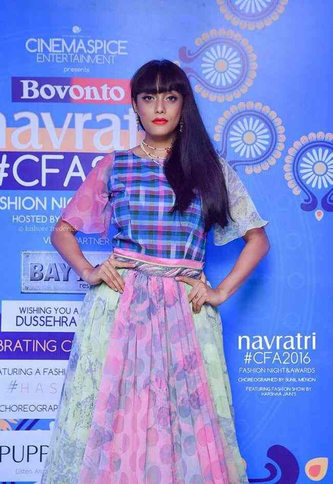 Abirami Venkatachalam Photos (HD Images) - Bigg Boss Tamil - TamilGlitz