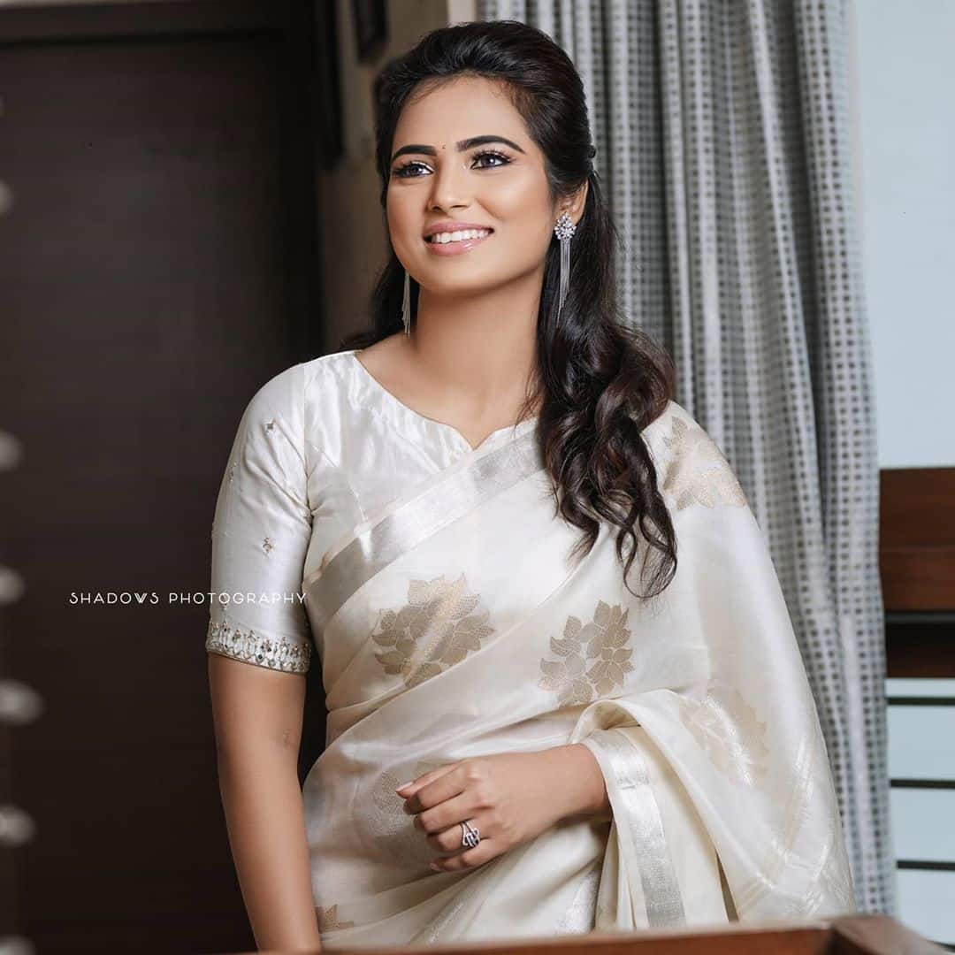 Ramya Pandian Photos (HD Images) - Page 7 of 10 - TamilGlitz