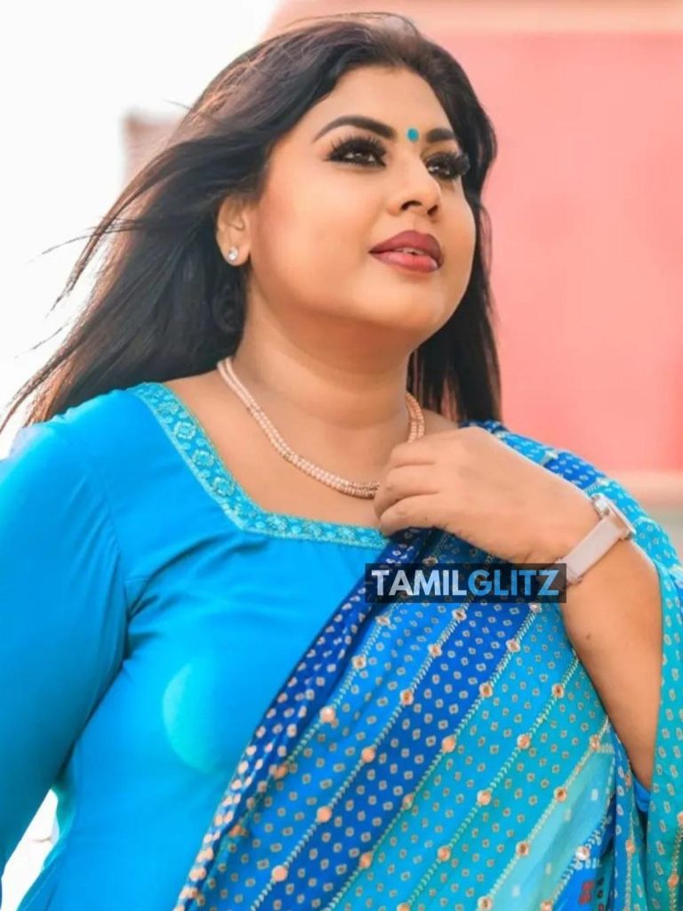 Vichithra (Bigg Boss Tamil 7) Wiki, Age, Family, Images - TamilGlitz